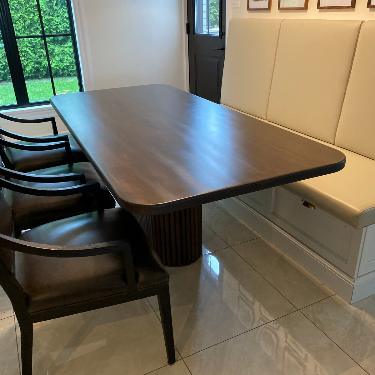 Opal Rectangular Dining Table: Solid Hardwood with Rounded Corners – ref.